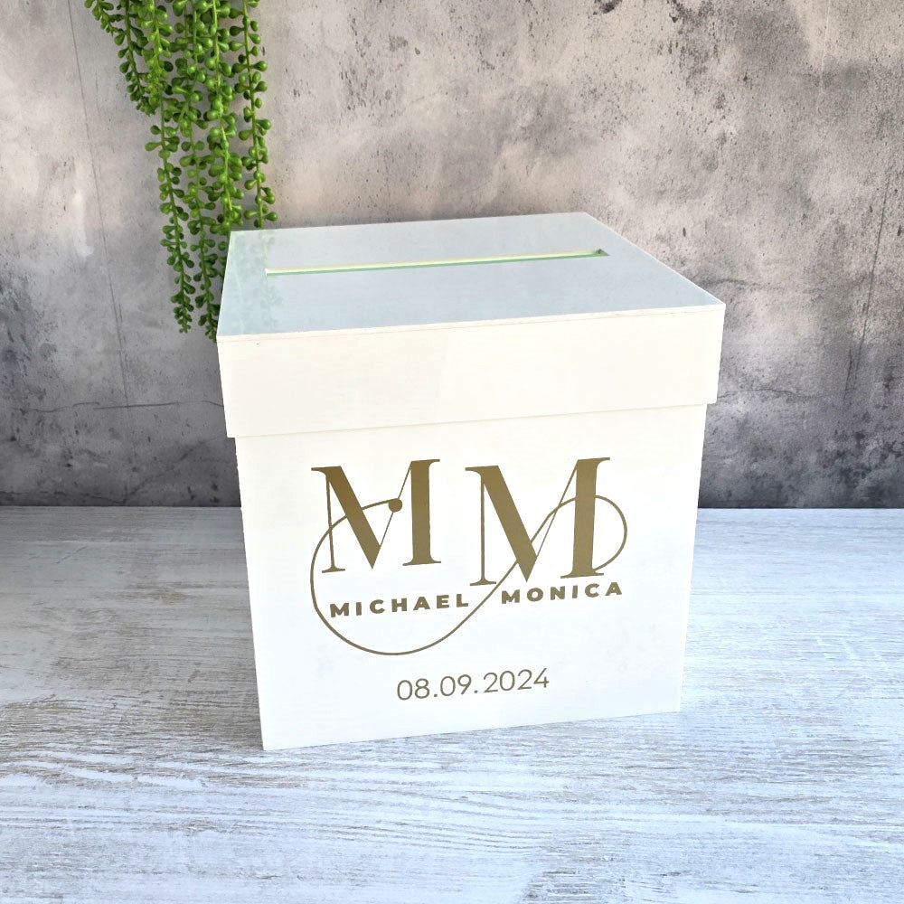 Cardboard wedding card box | Beachweddingtips.com