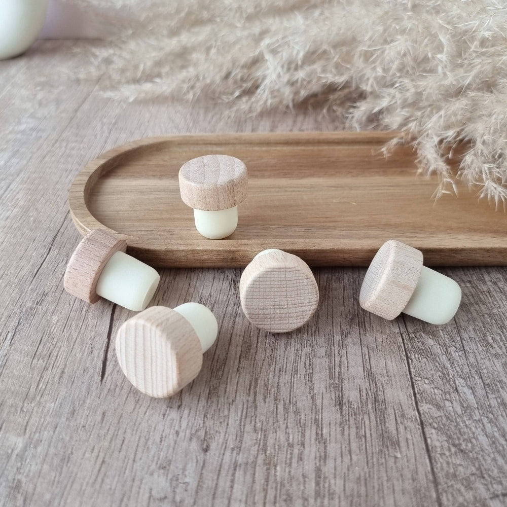 Personalized Wooden Bottle Stopper – Simply Wedding Favours